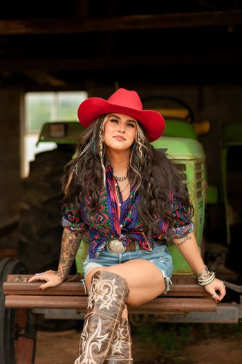 Taylor Austin Dye Photo Gallery