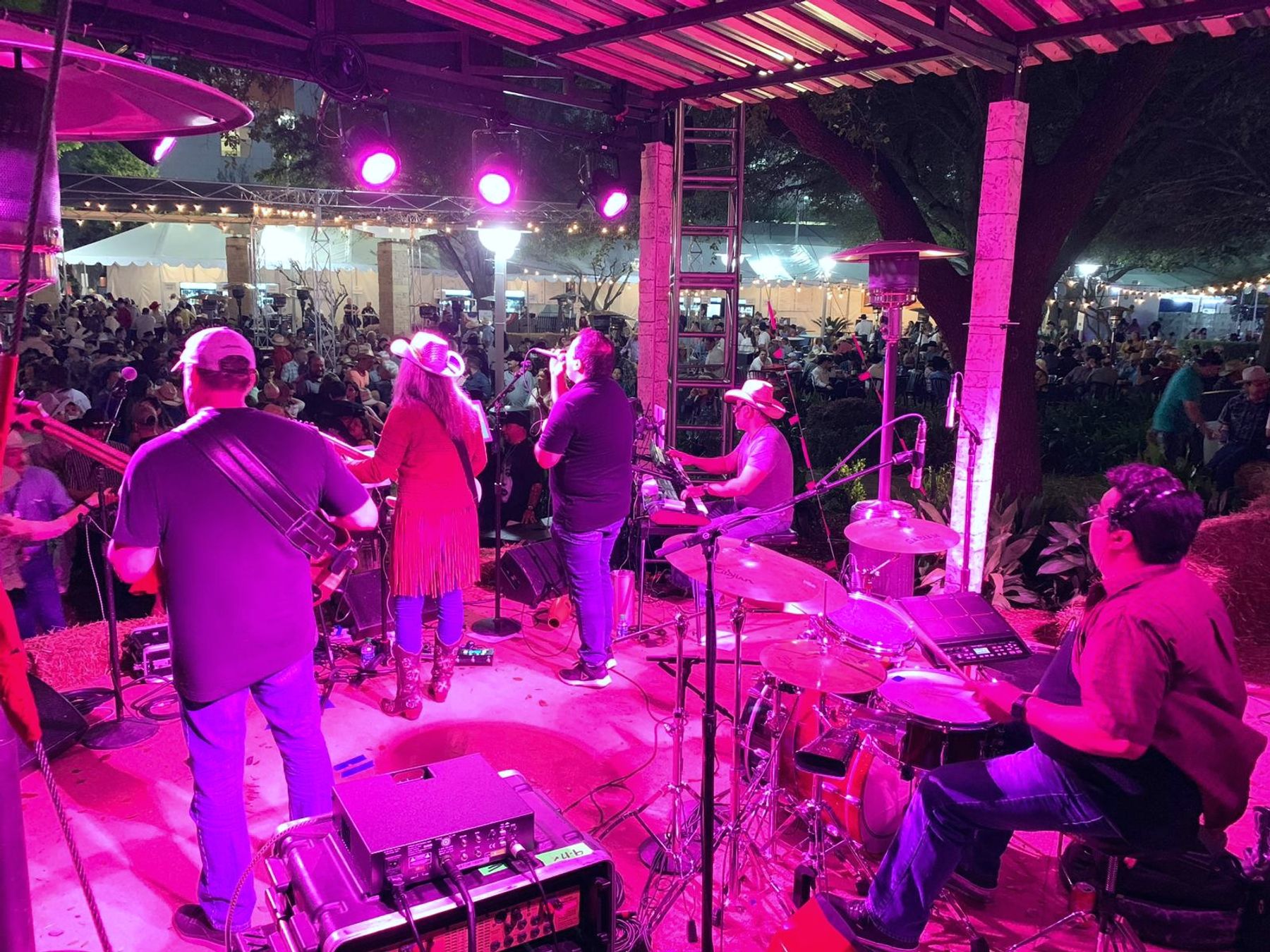 Yelba's Variety Band - Music