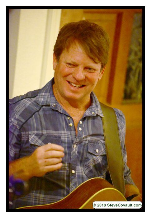 Christopher Dale - Photos