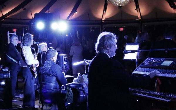 Famous Rumors Variety Band / FR Country Band - Shows