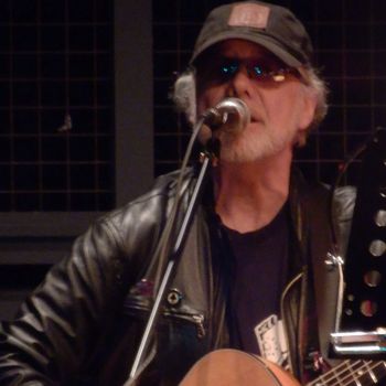 Terry Batt's Instagram, Twitter & Facebook on IDCrawl