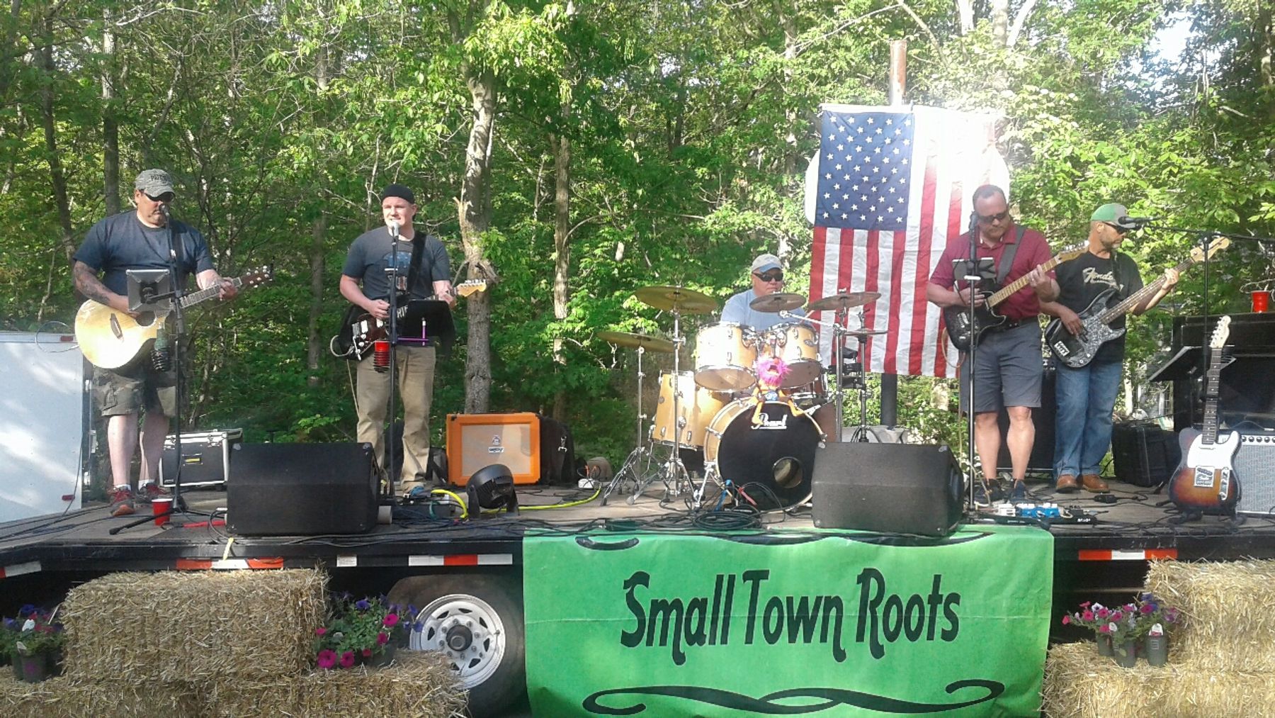 Small Town Roots - Bio