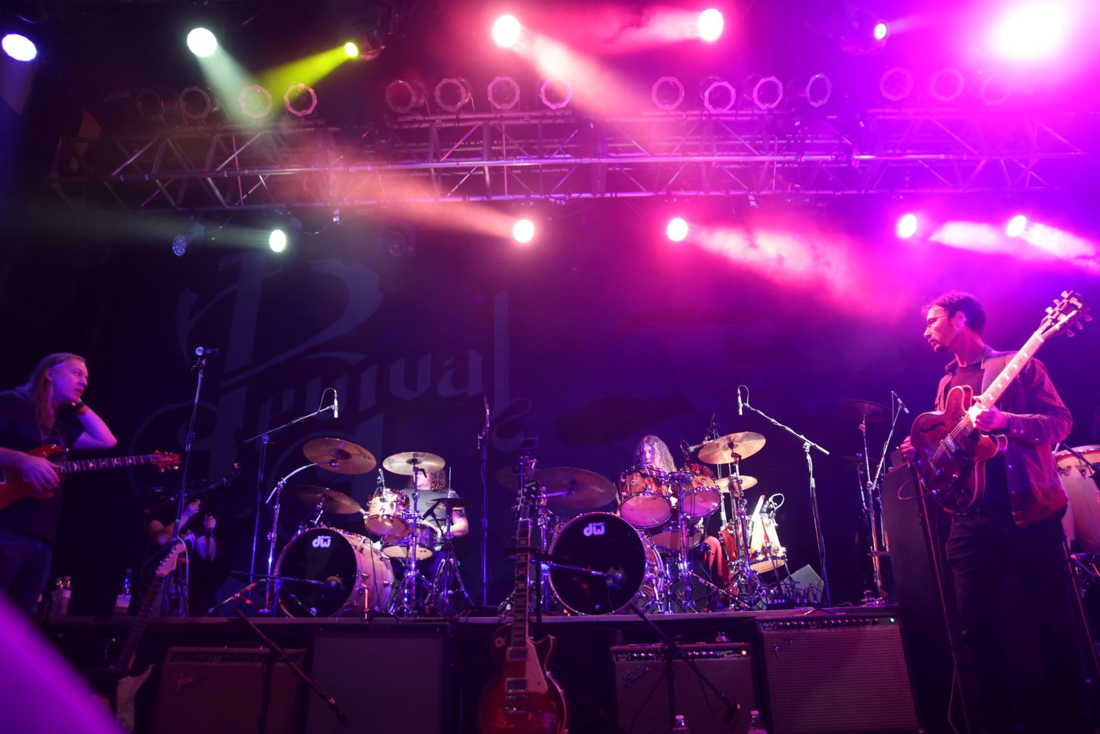 Revival ABB - Photos