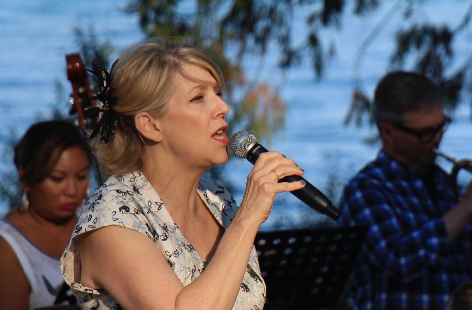 Lisa Lindsley & La Belle Epoque - Photos