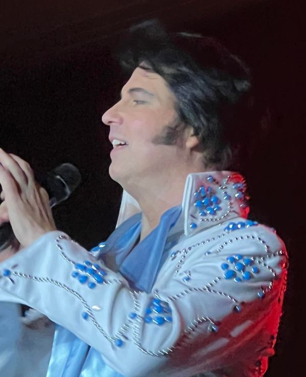 Danny Vernon Illusion of Elvis Presley tribute impersonator Seattle ...