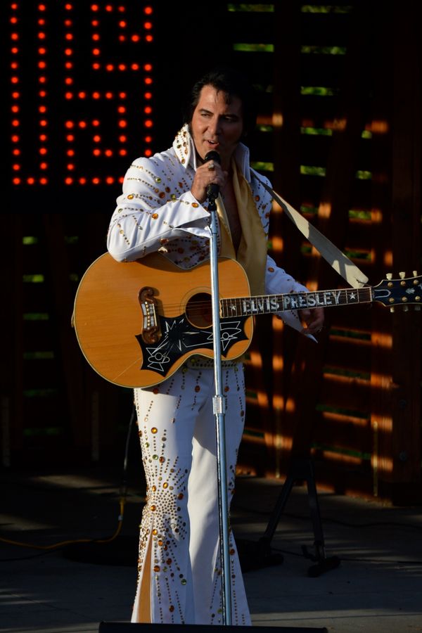 Danny Vernon Illusion of Elvis Presley tribute impersonator Seattle ...