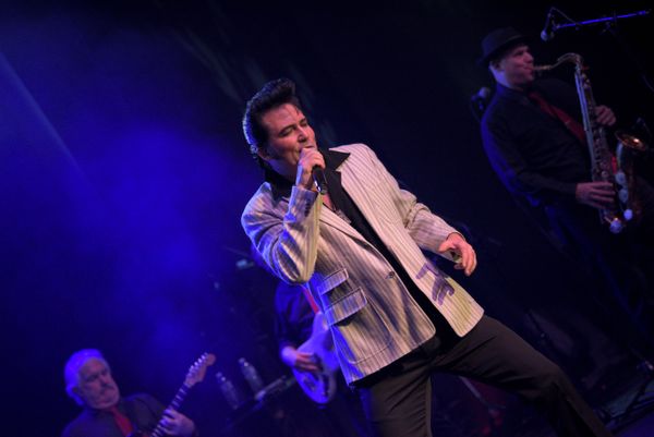 Danny Vernon Illusion of Elvis Presley tribute impersonator Seattle ...