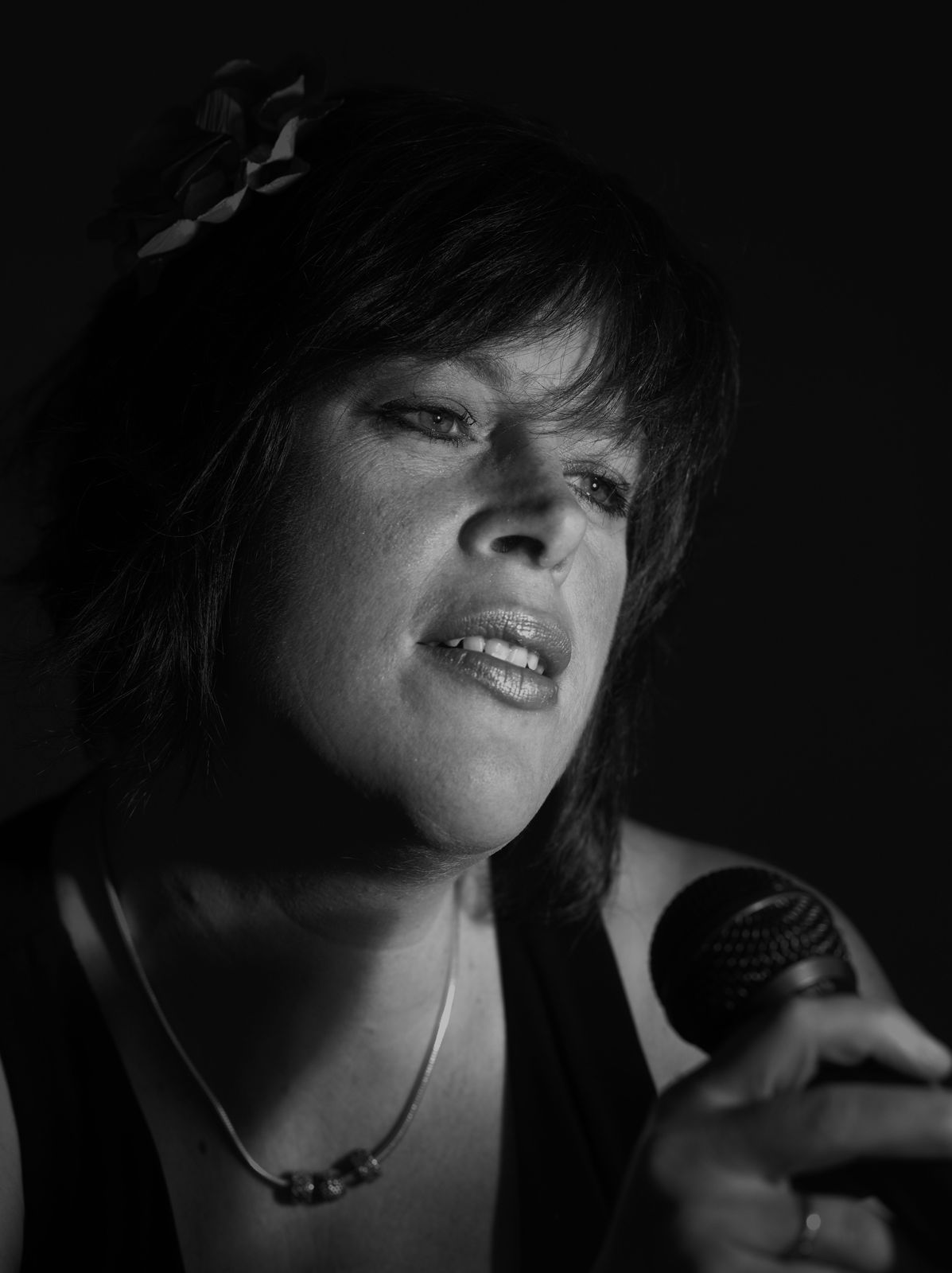 Laurel Smith Vocalist / Vocal Instructor - Laurel Smith Professional ...