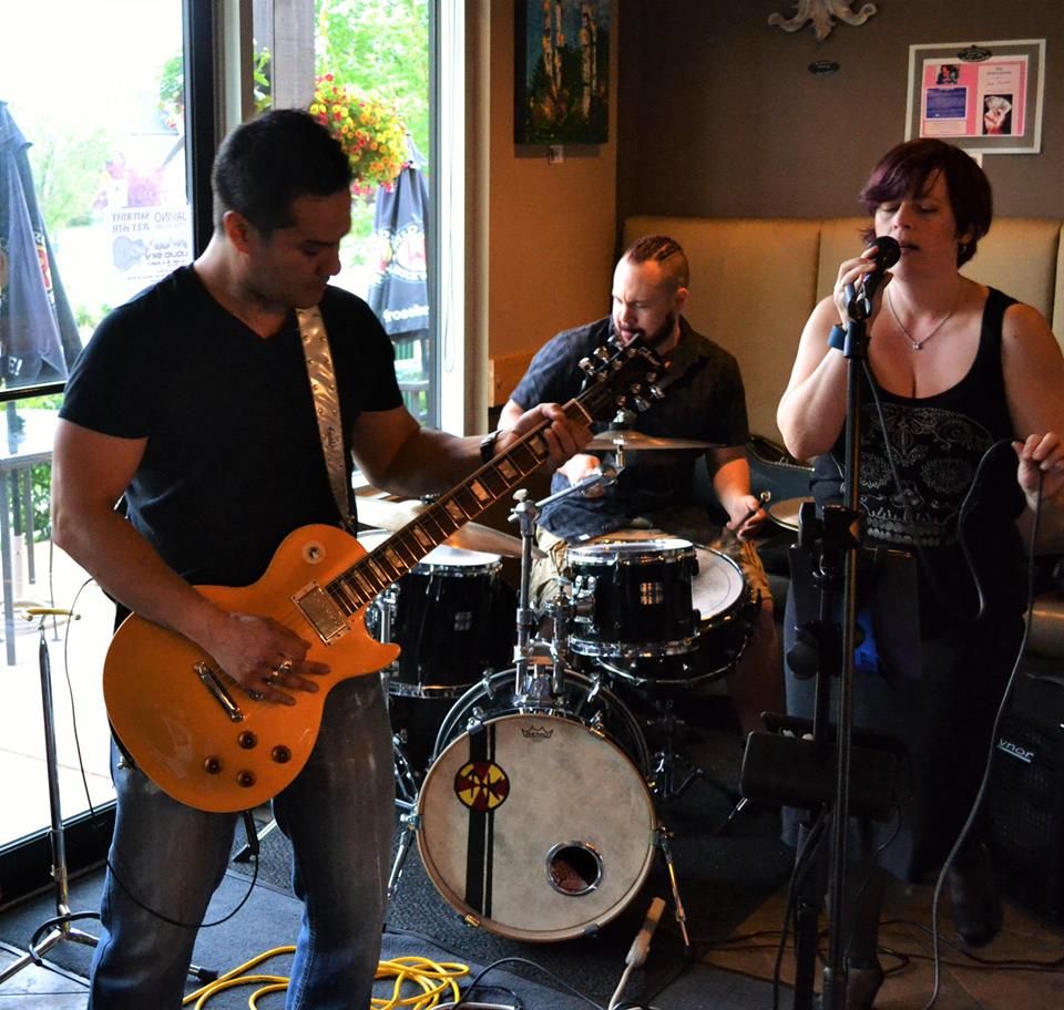 Laurel Smith Vocalist / Vocal Instructor - Laurel Smith Professional ...