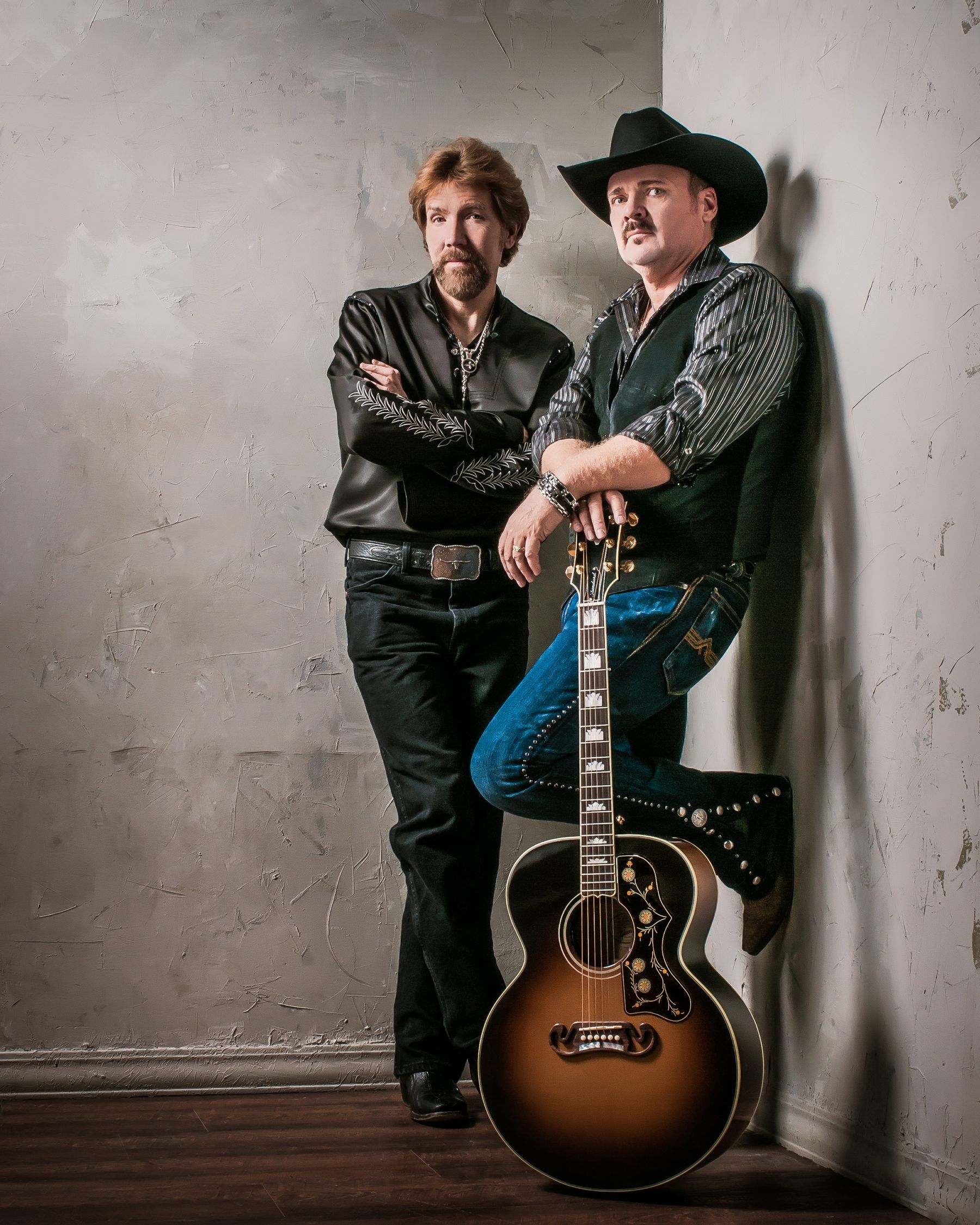 Neon Circus - Brooks & Dunn Tribute