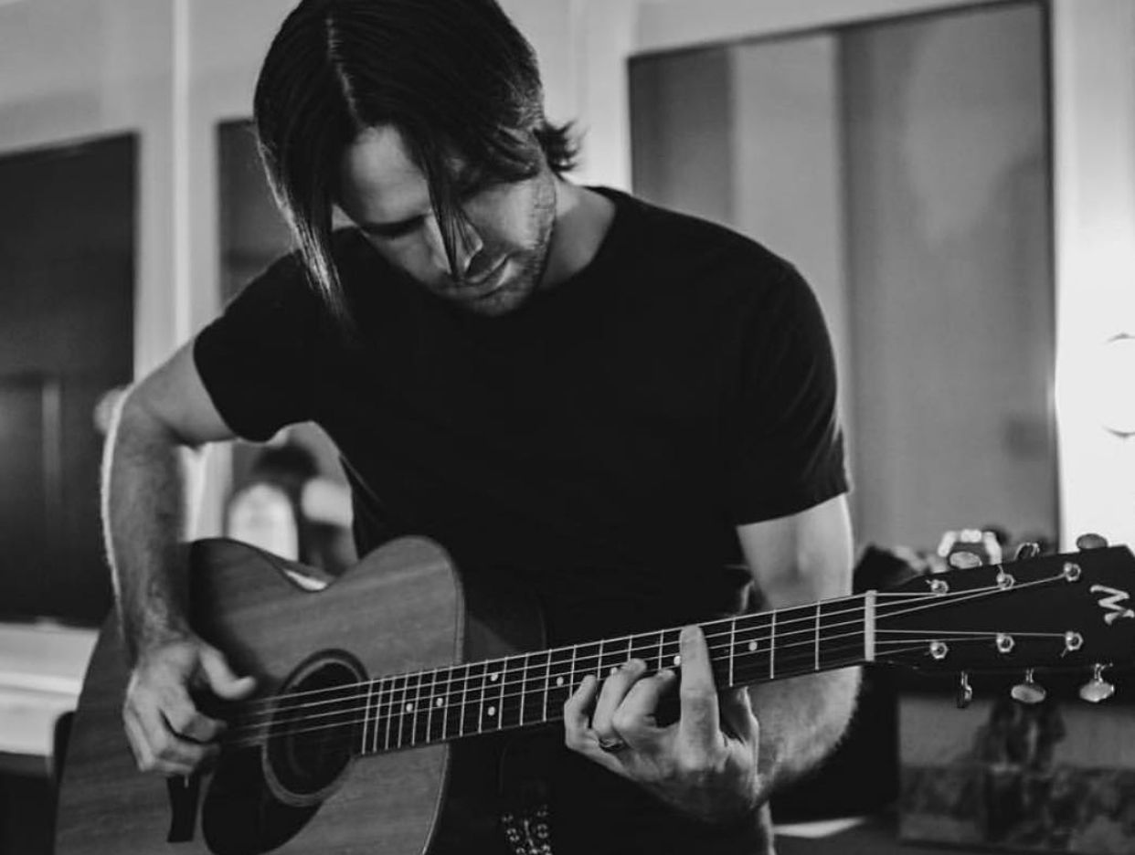 Tony Pierce - Photos