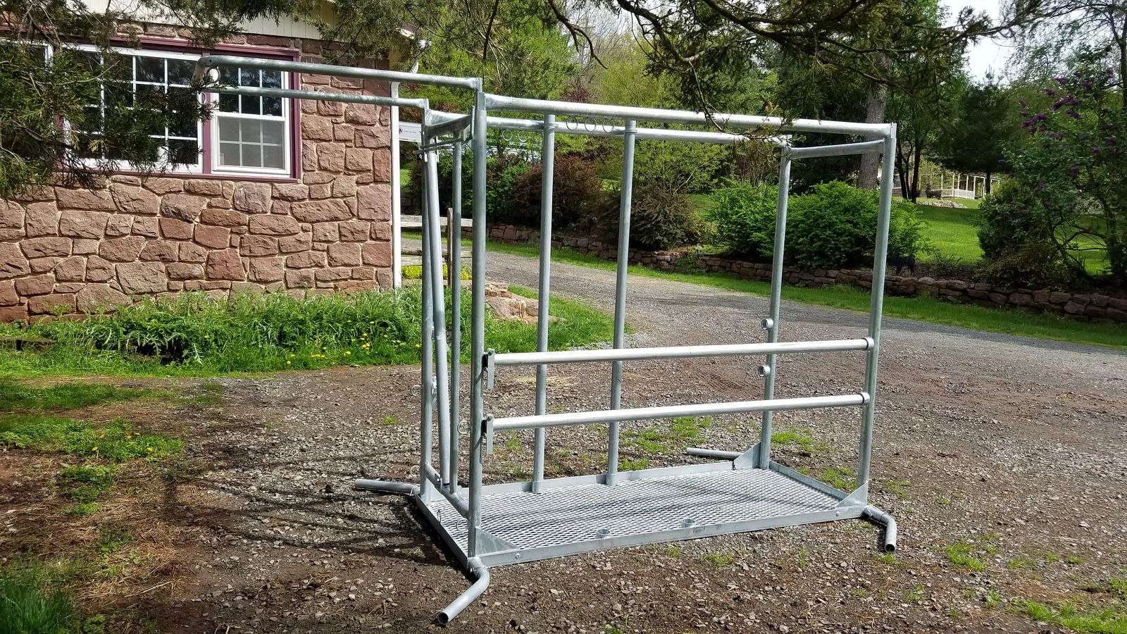 Buck Hollow Llamas, Inc - Chutes