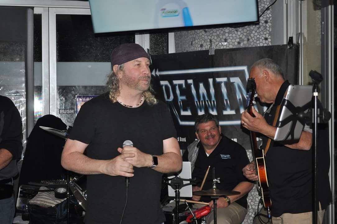 Rewind Band - Photos