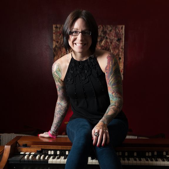 Alison Margaret - Bio