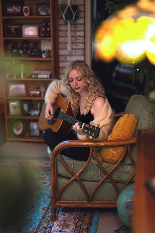 Rachel Brooke - About