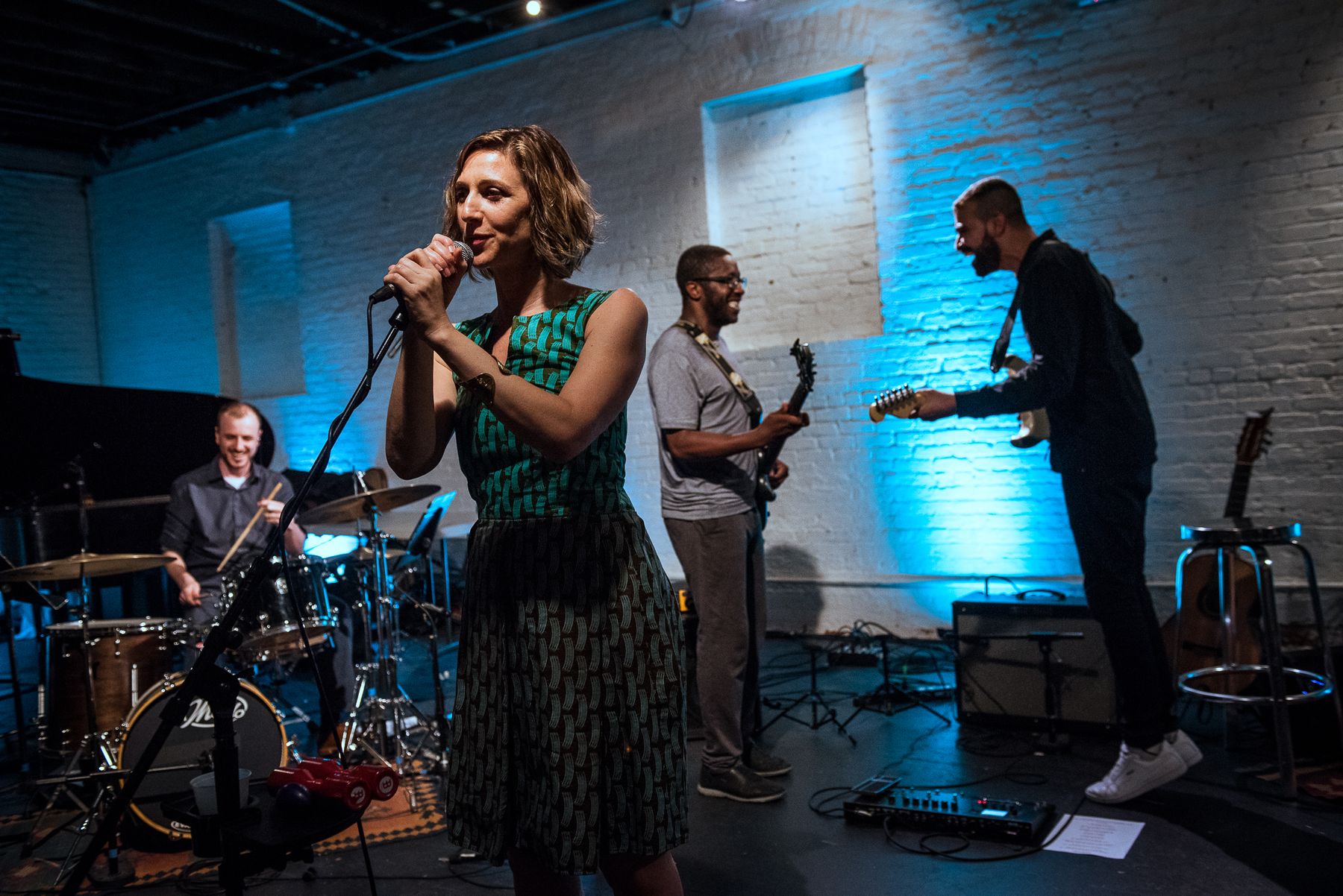 Eleanor Dubinsky - Contact