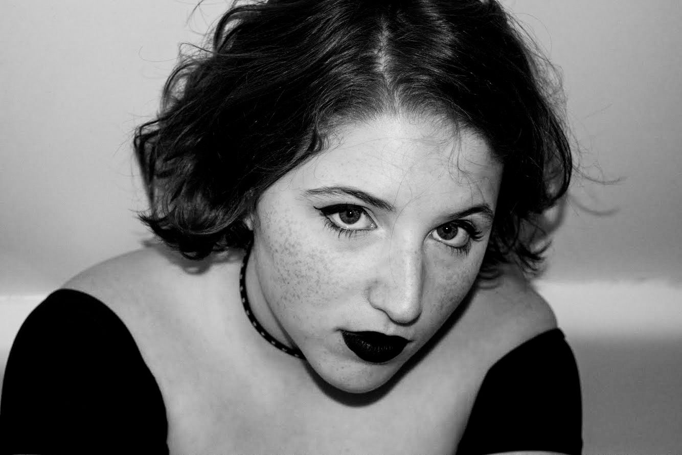 Awkward Marina - Photos