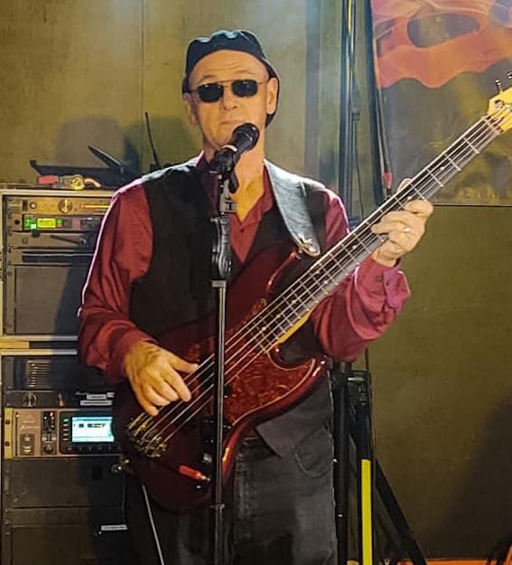 GARY LOWDER & SMOKIN' HOT - ABOUT THE BAND