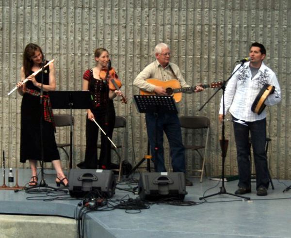 Leaping Lulu - Gallery