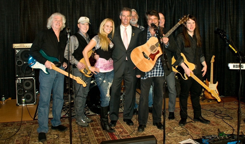 Scott Brown, US senator from Massachussetts with LittleHouse