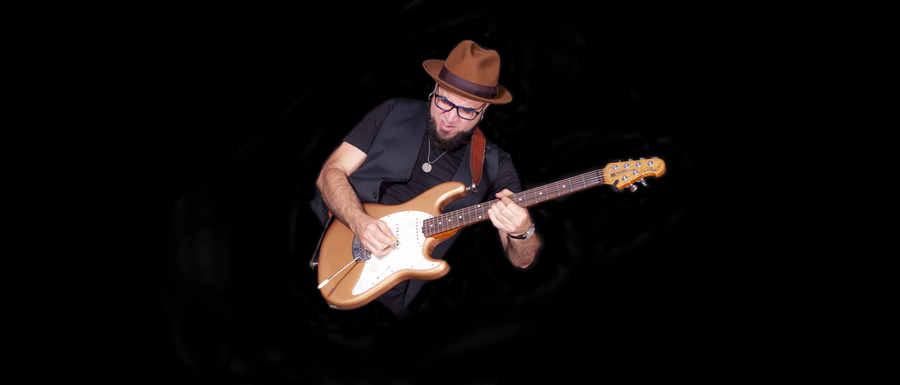 Elmer Ferrer - Videos