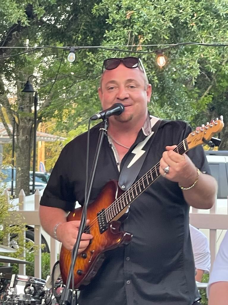 Pontchartrain Shakers