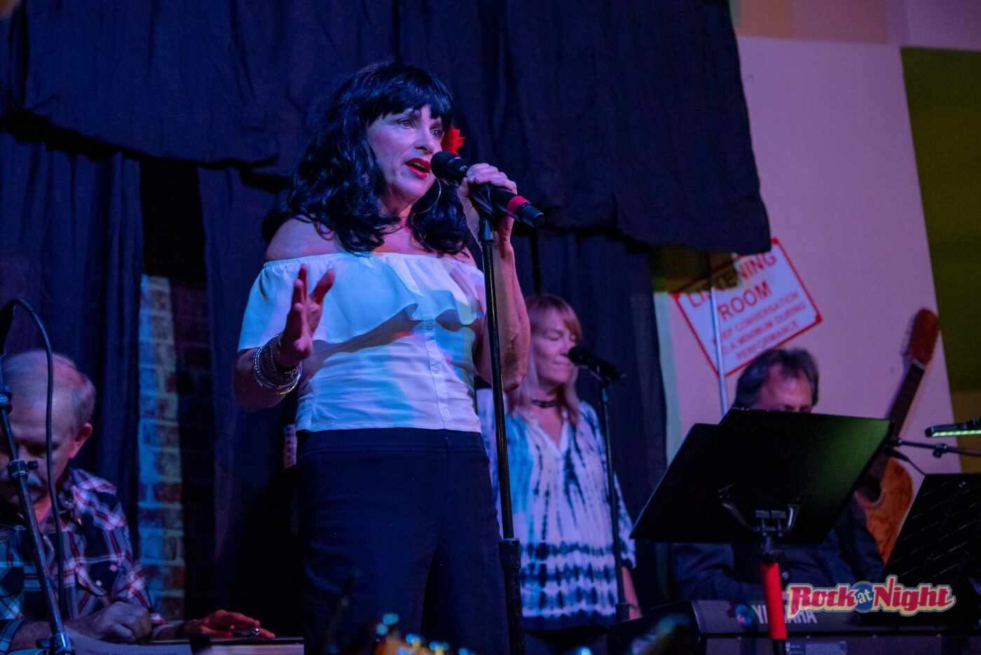 Debbie Rider-Singer-Songwriter-Linda Ronstadt Tribute Artist