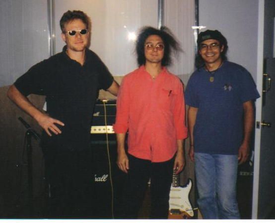 Geno White - Standing in Stereo