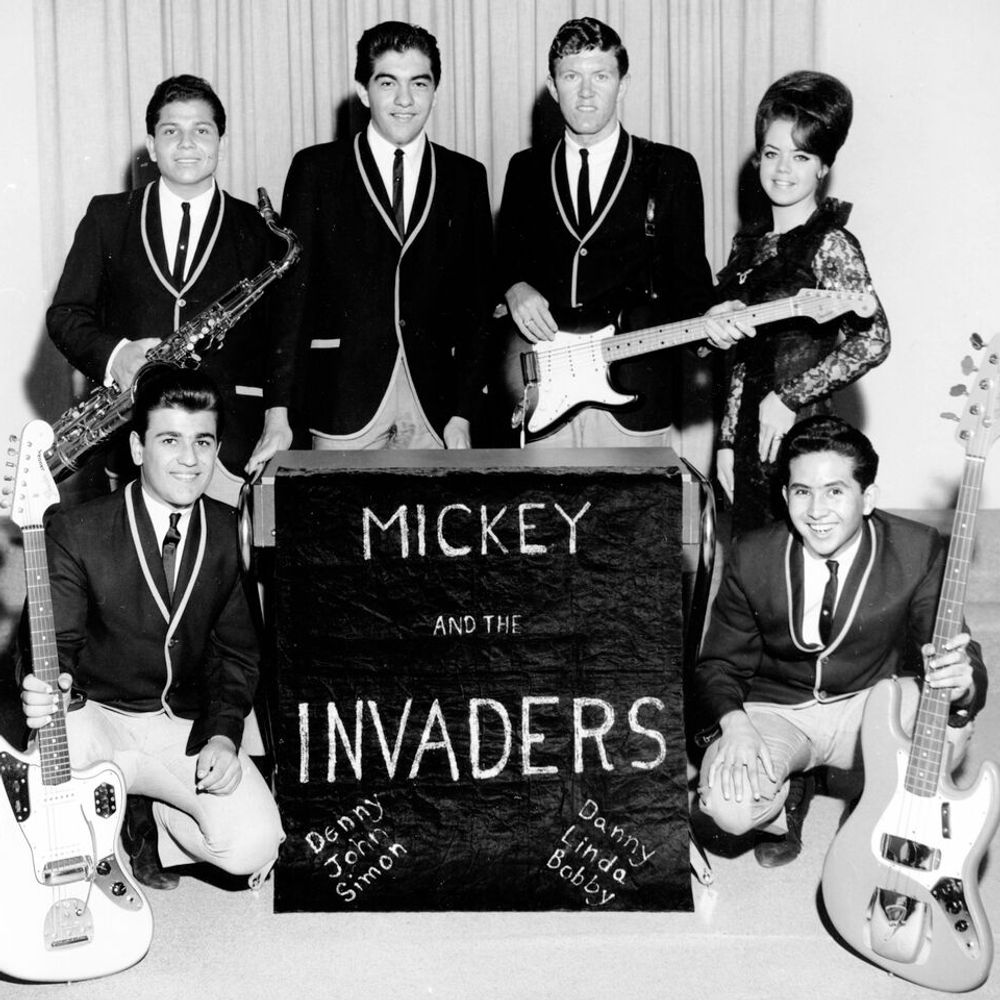 Simon Casas - Mickey and the Invaders- More Than a Surf Band