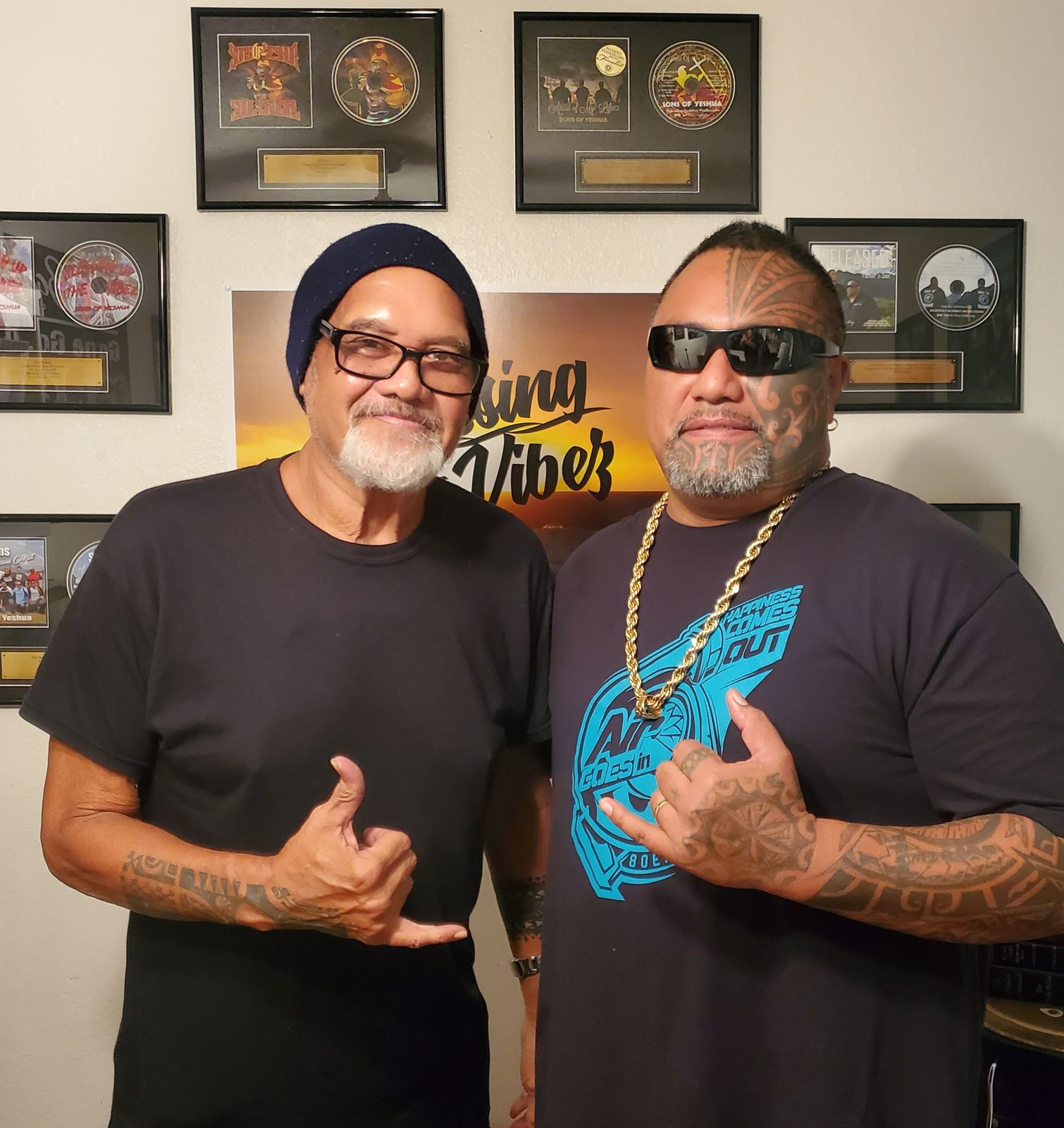 Bless Up Hawaii - *Bruddah Waltah featuring Sons Of Yeshua