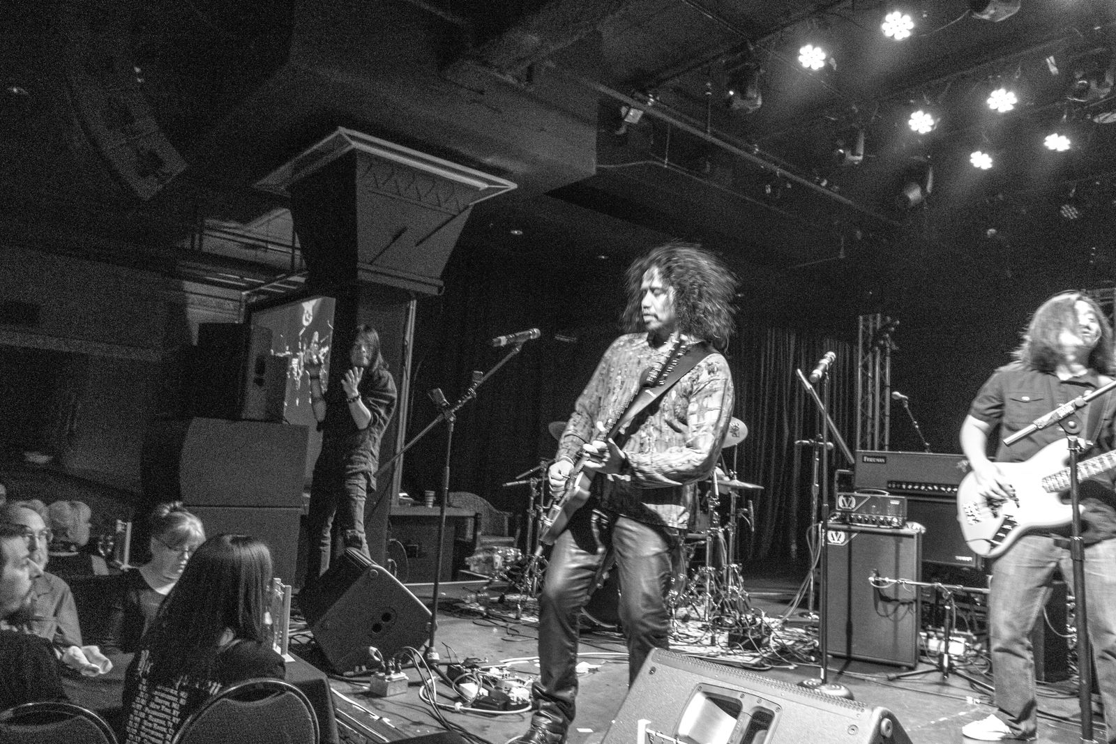 Perf De Castro, Guitarist - Photos