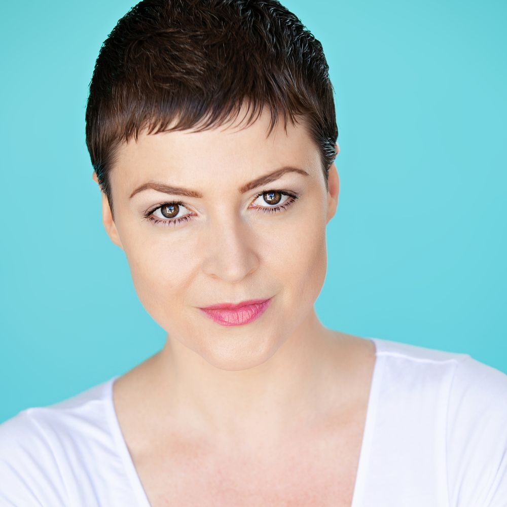 Ischa Bee - Galleries