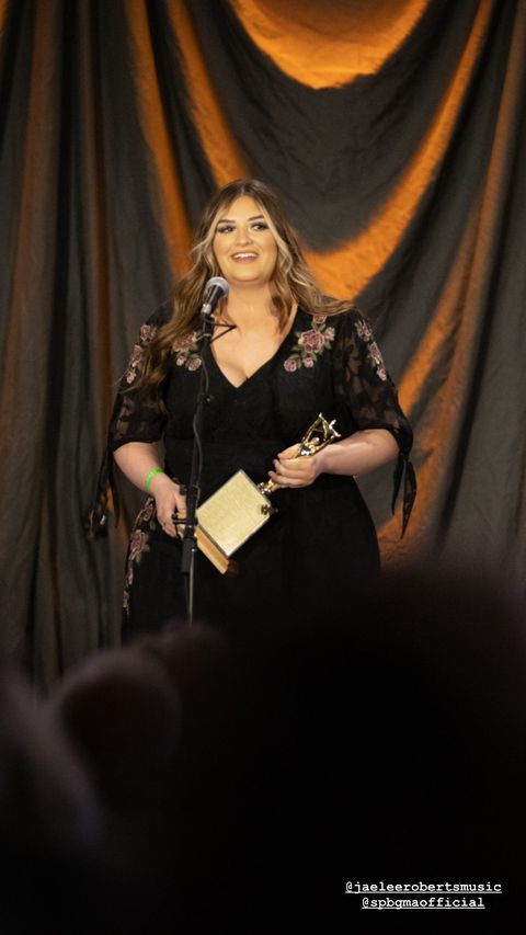 Jaelee Roberts Music - About