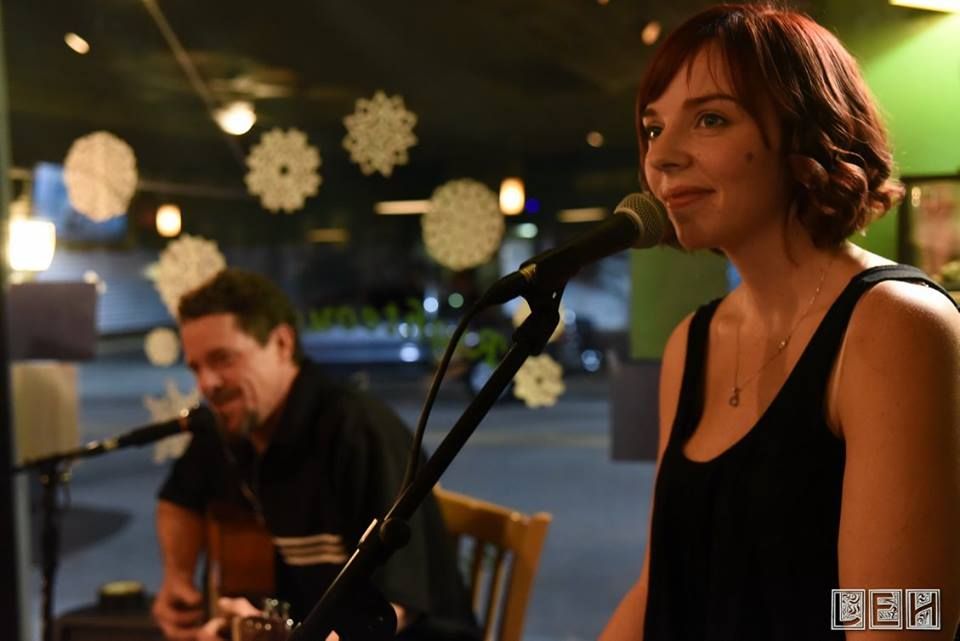 Amanda Raye - Photos