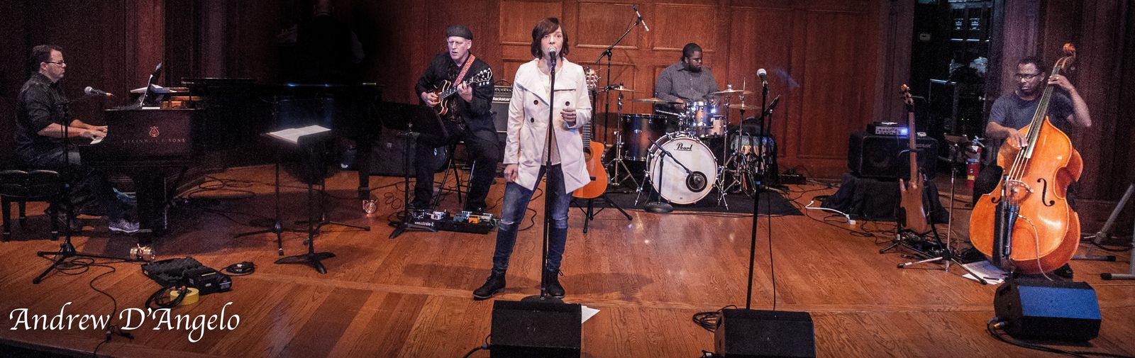 Amanda Raye - Photos