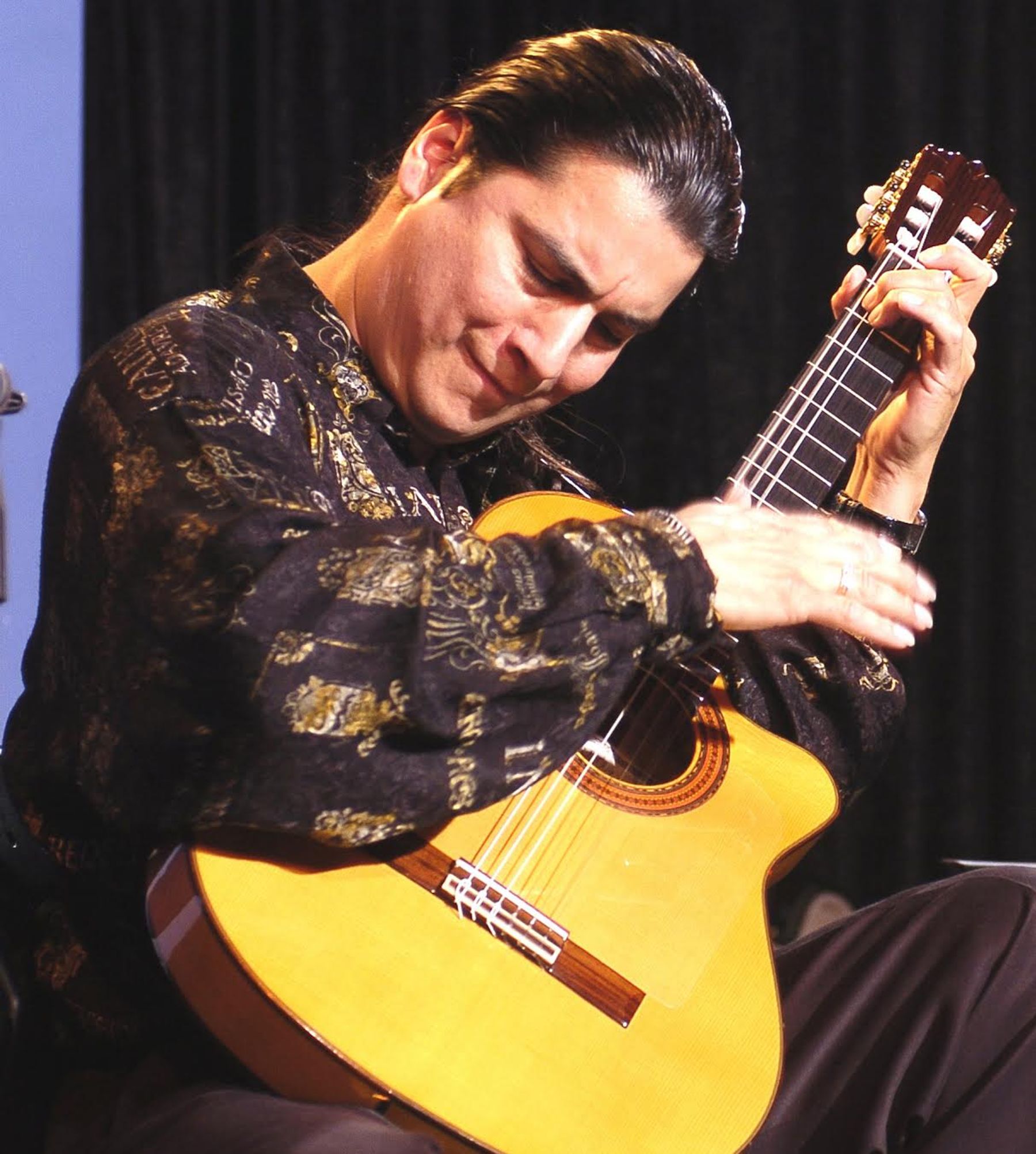 Edgar Cruz Guitar Extraordinaire