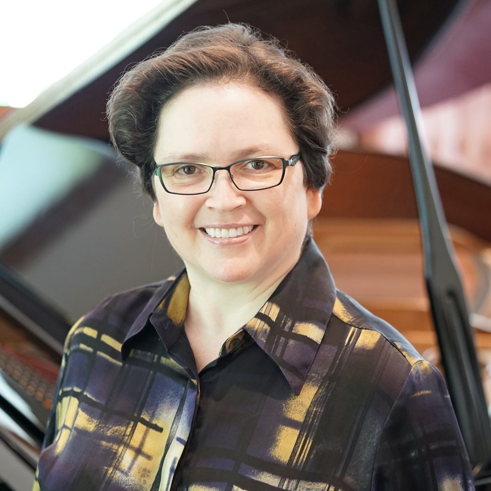 Kris E. Stephens - Bio