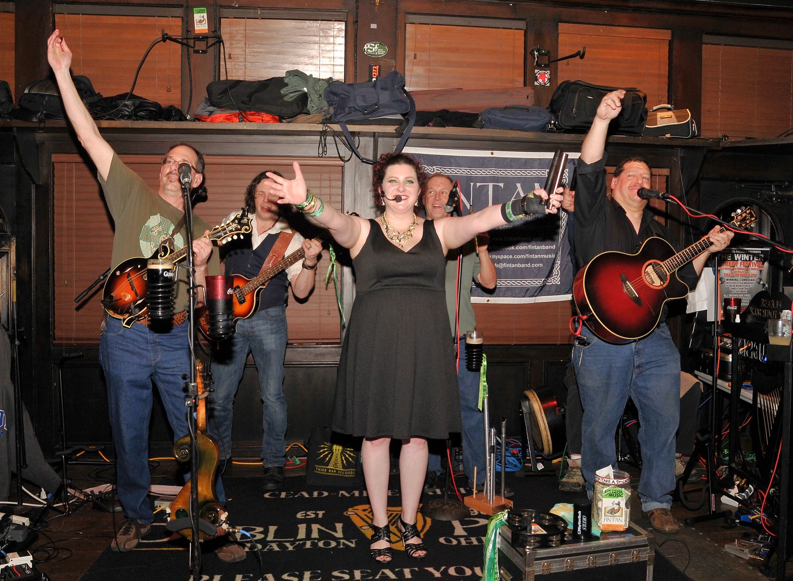 Home [www.fintanband.com]