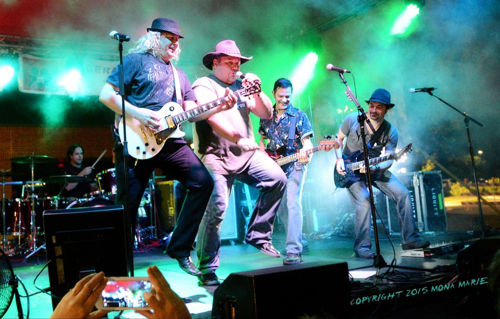 Dennis Knight - Pics