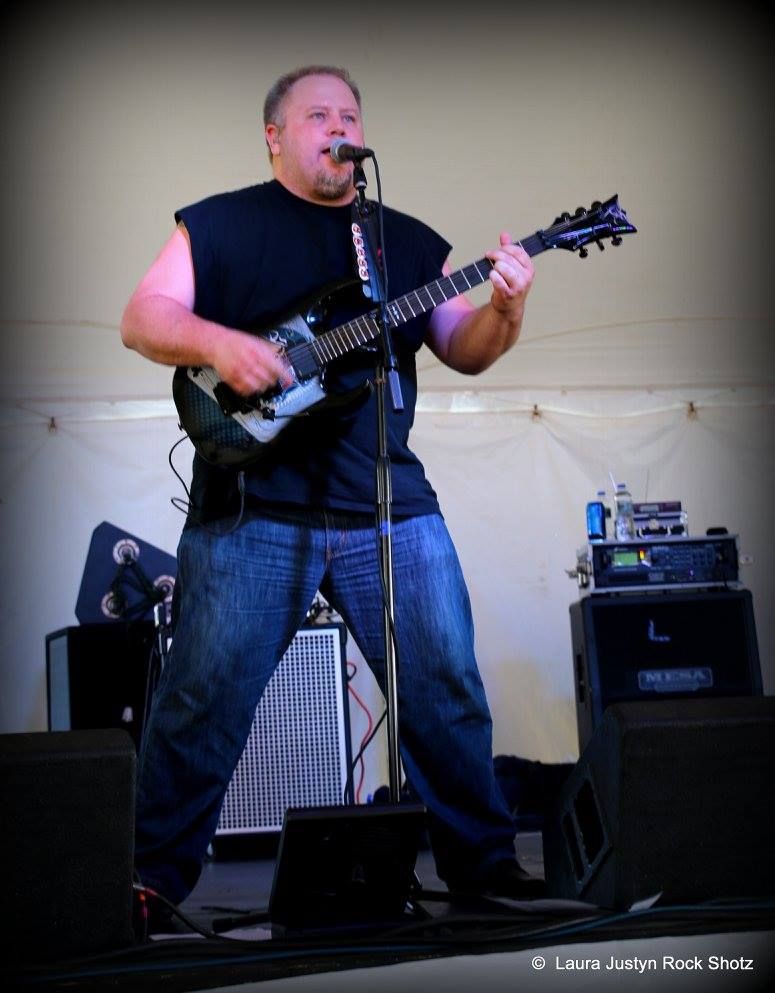 Dennis Knight - Pics