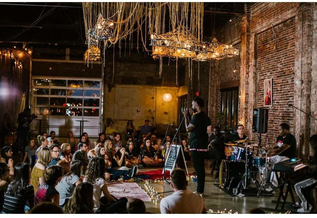 Stringz EMB - Photos