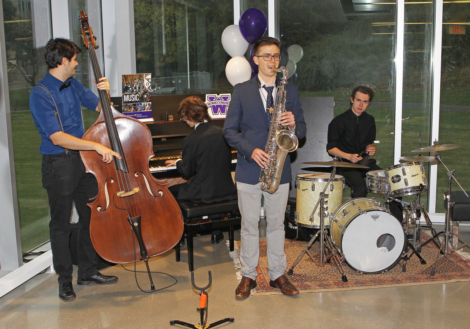 Jonathan Bouchard - Photos