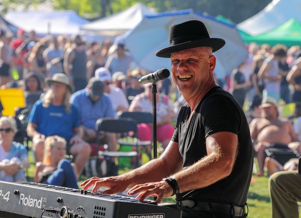 MR. BOOGIE WOOGIE - Shows