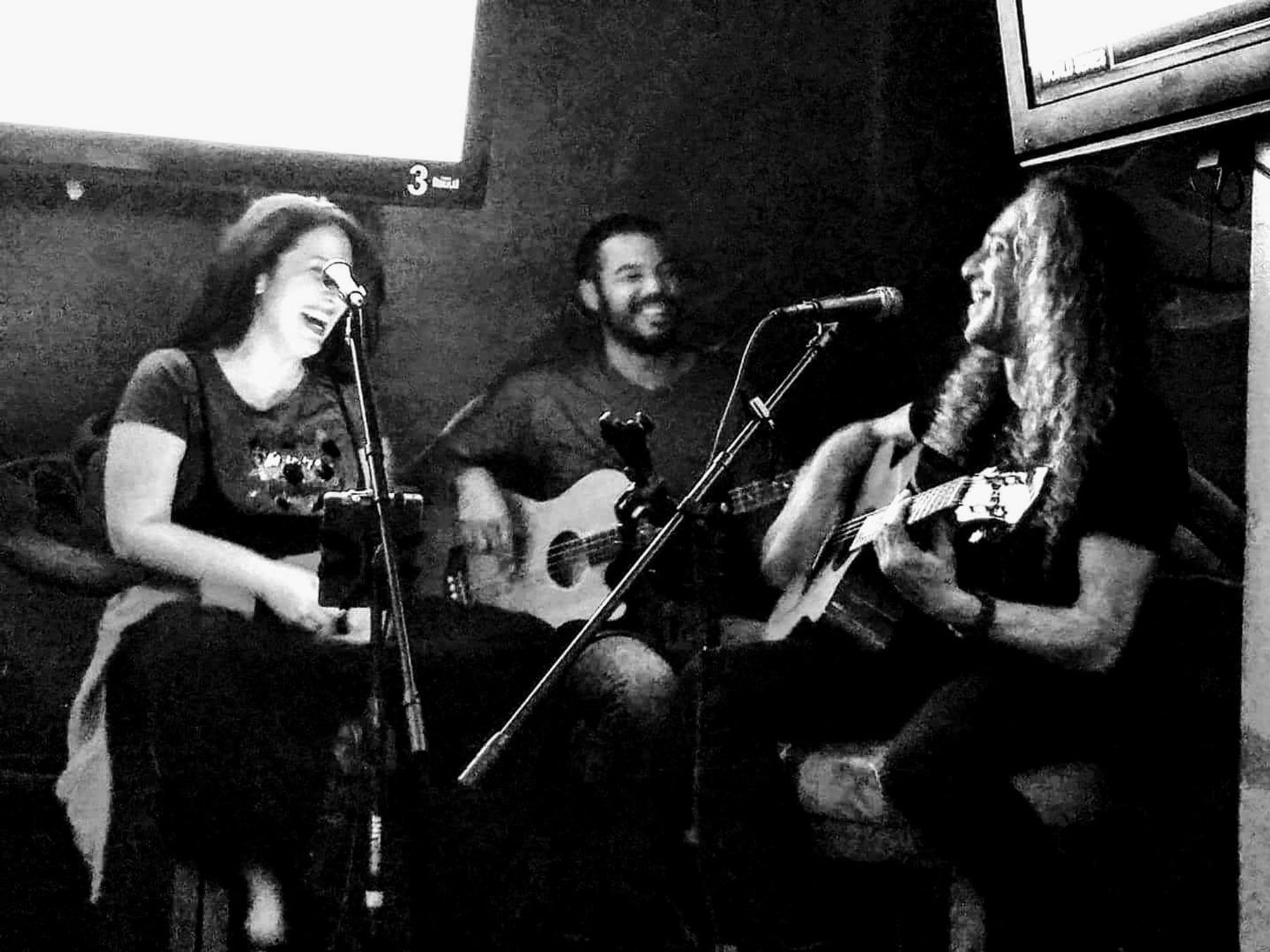 The ShinDig Band - Band Bios