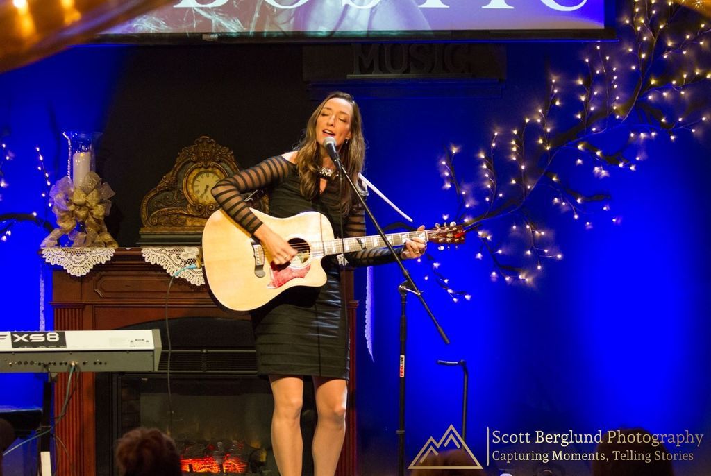 Jenn Bostic in Concert