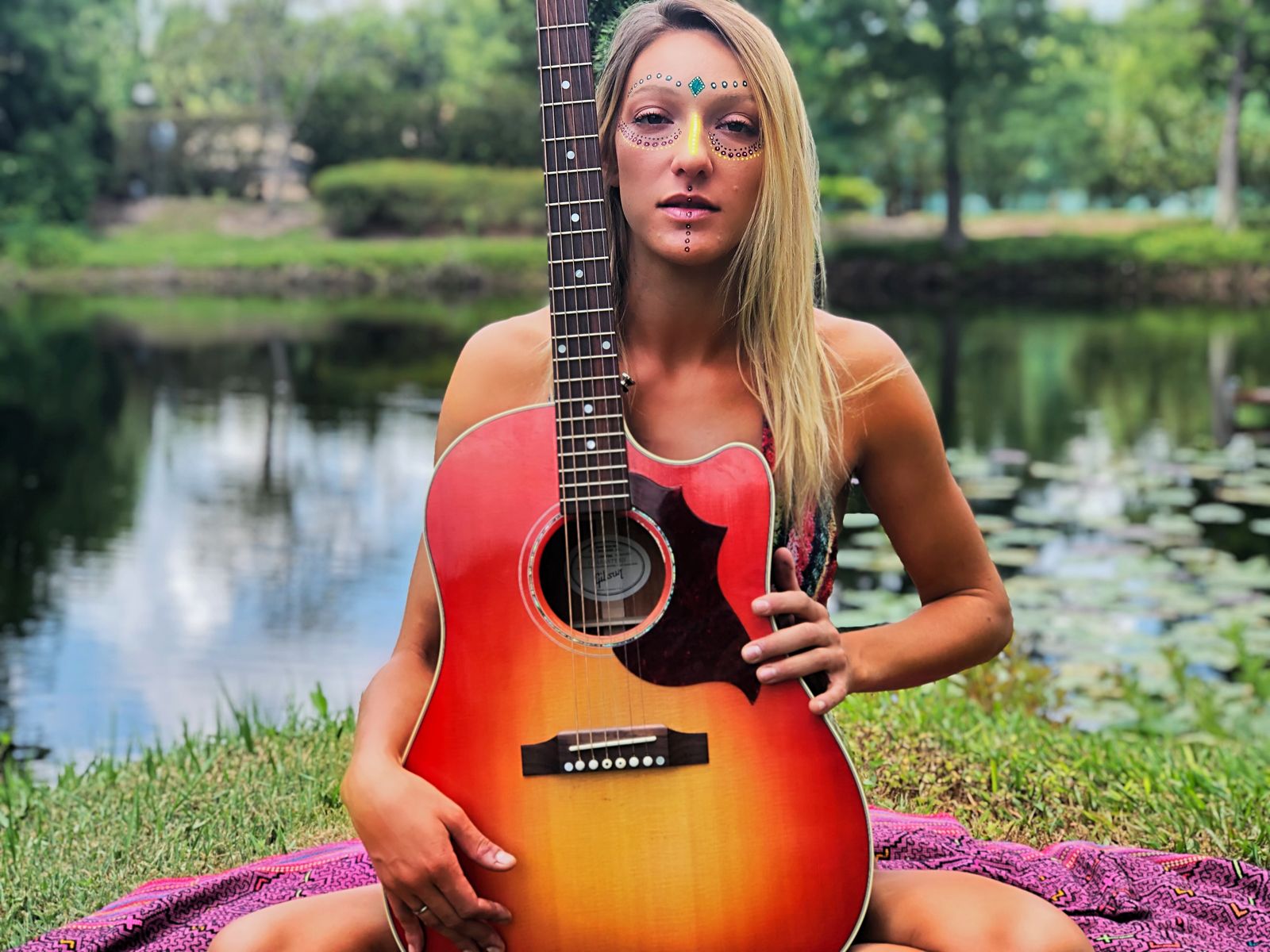 Carly Jo Jackson - Photos