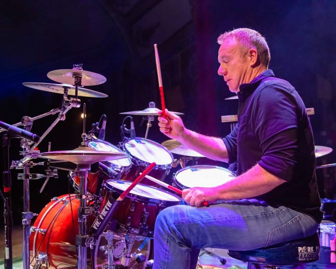 Rumours - Bios~ "Lindsey Buckingham"