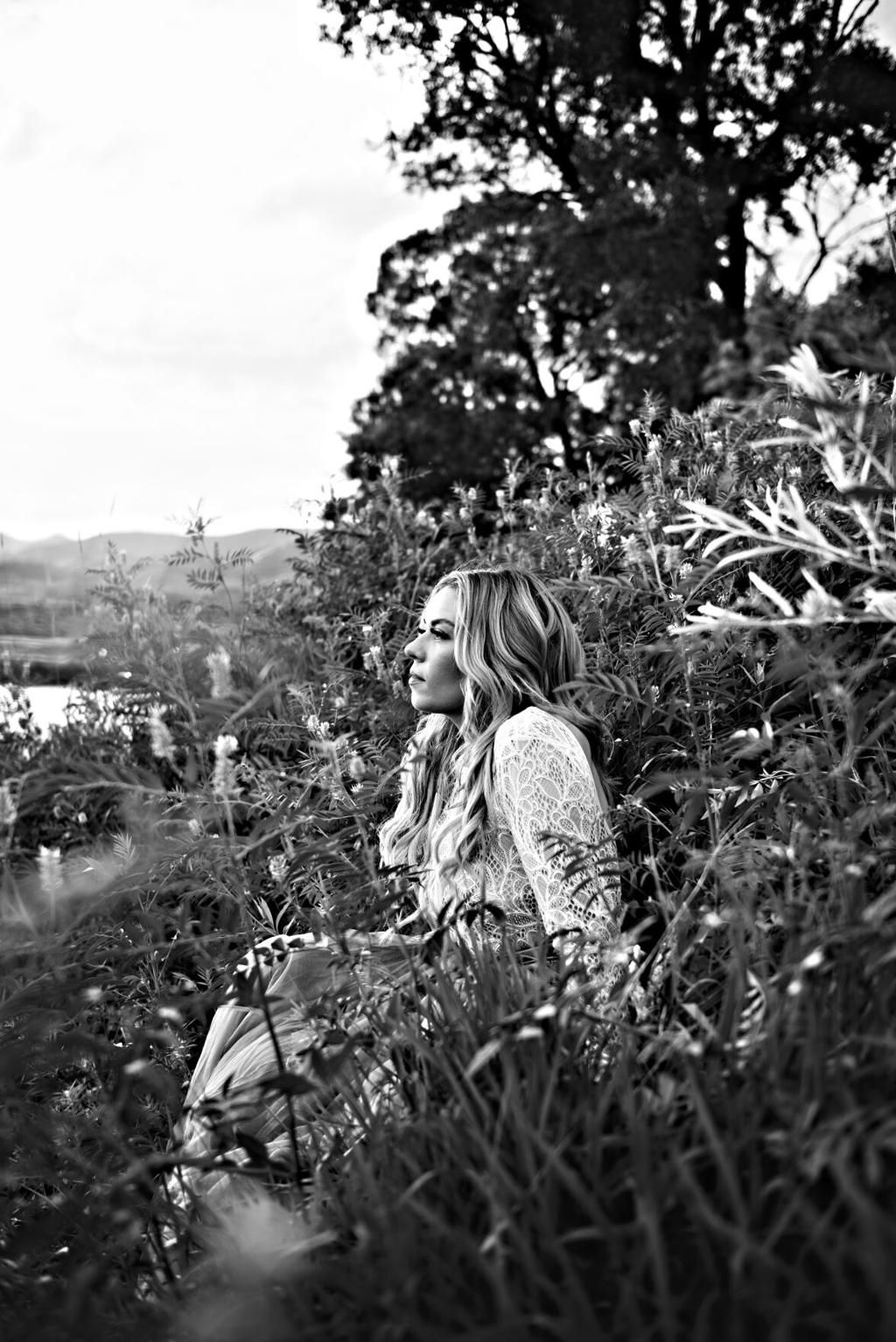 Amanda Stewart - Photos