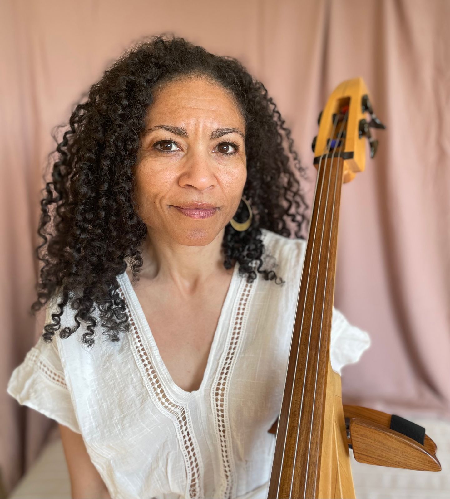 Gretchen Yanover - Cellist