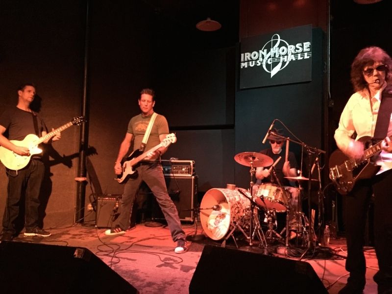 The Stone Coyotes - Photos